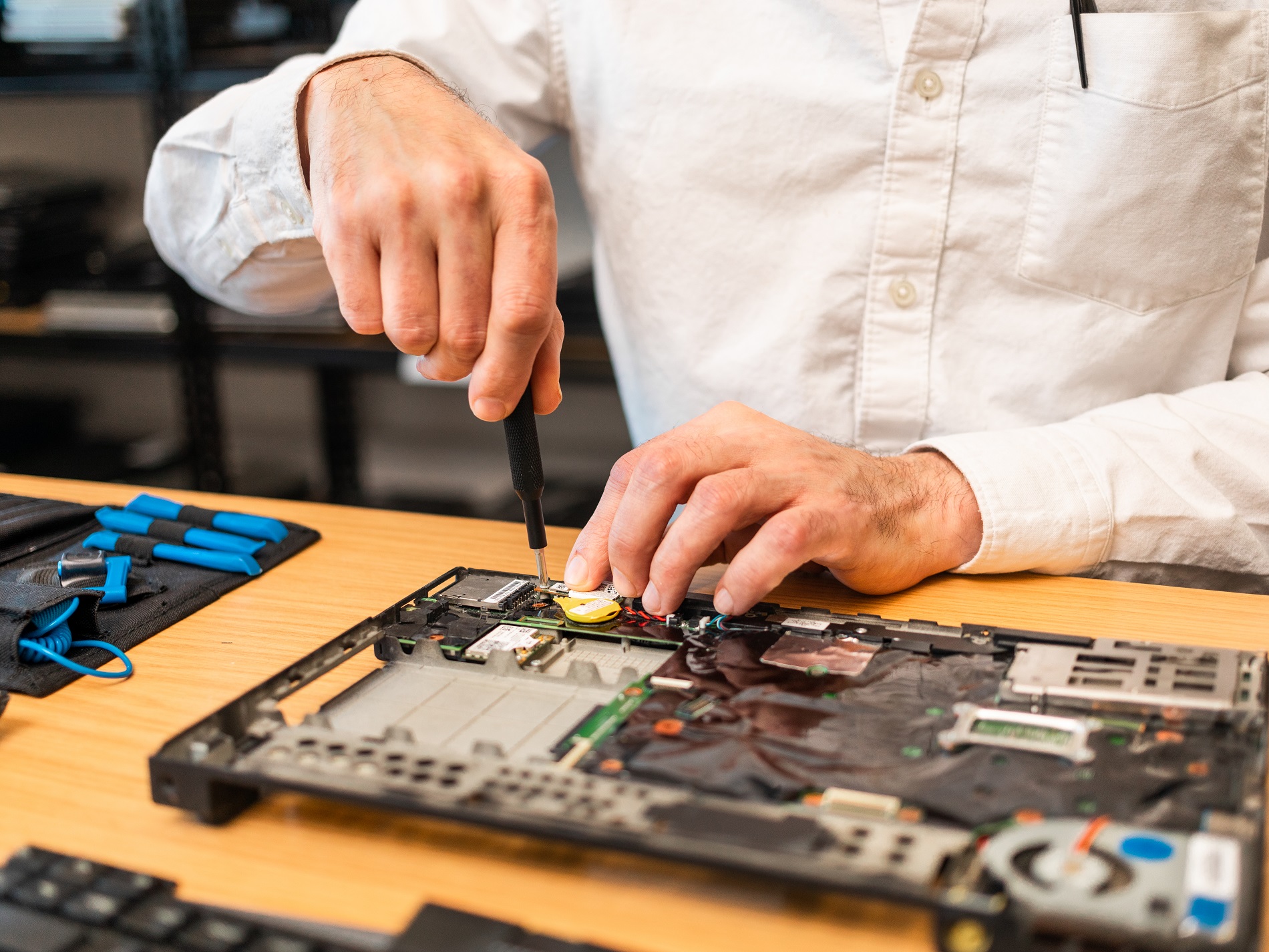 Londoners spent £3.24bn replacing repairable items in 2024 - Barley ...